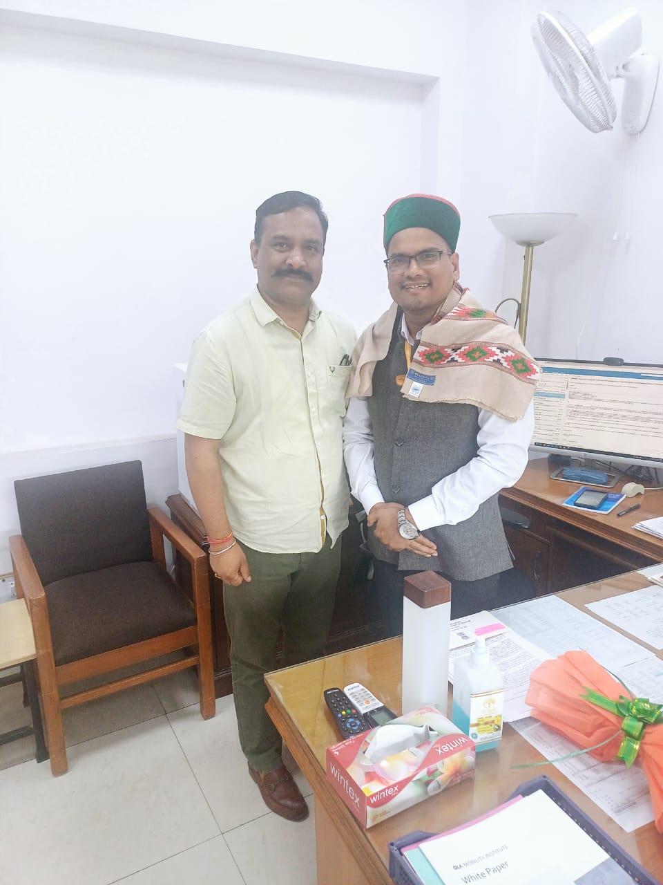 नरदेव सिंह कंवर ने नई दिल्ली में श्रम निदेशक से की भेंट... - Spaka News